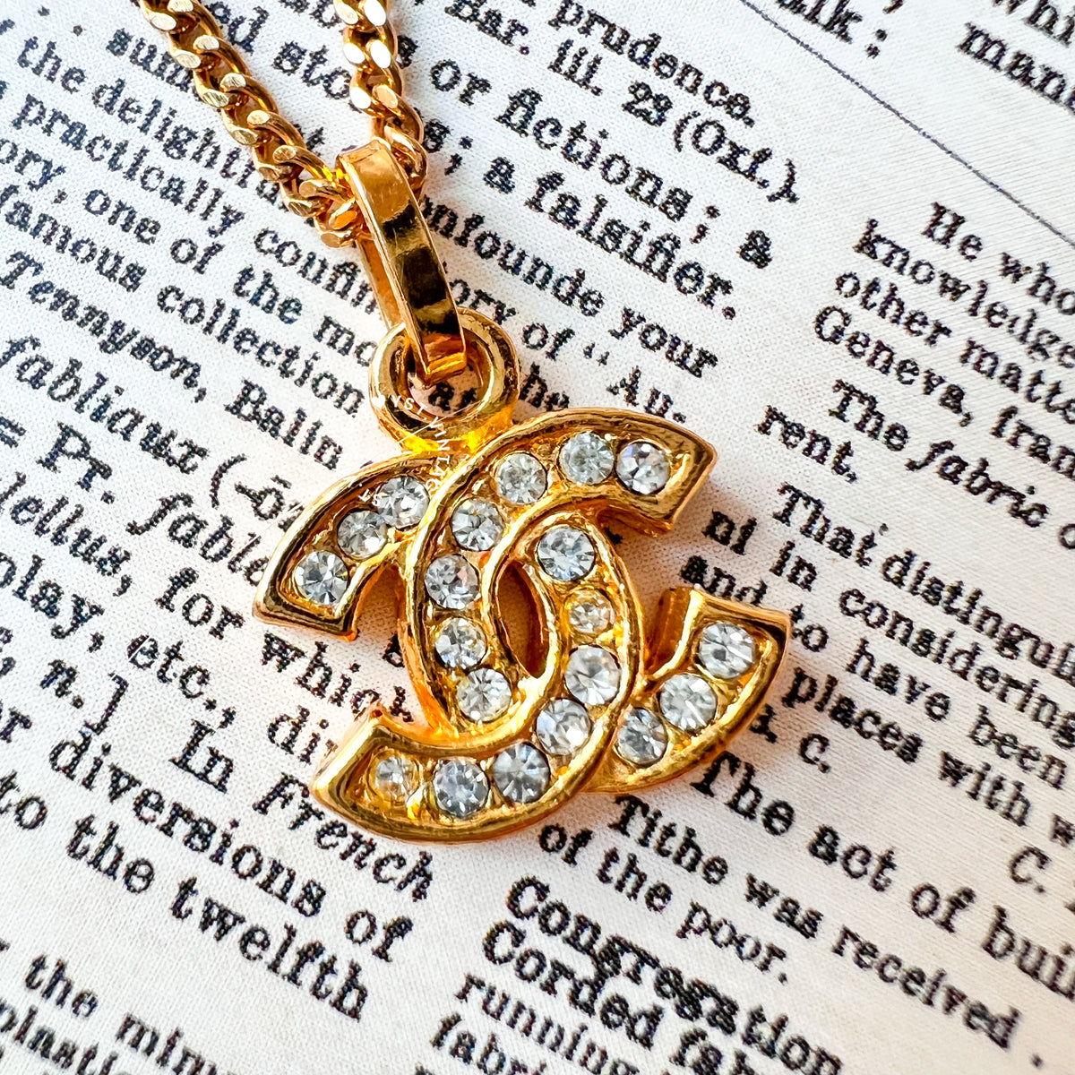 Vintage Chanel Coco Mark Rhinestones Necklace – YST.vintage