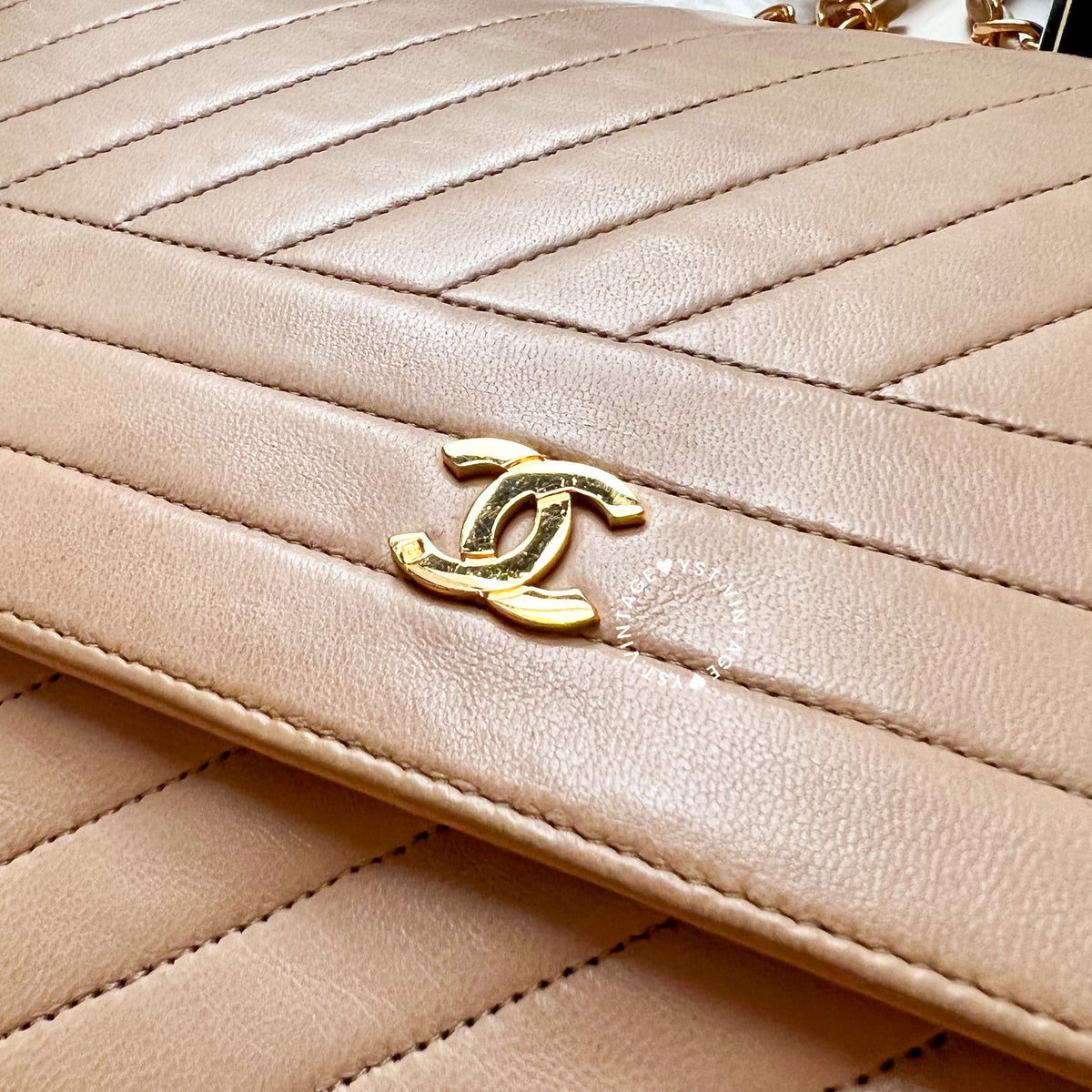 Vintage Chanel Single Flap Bag - Light Beige x Gold 004 – YST.vintage
